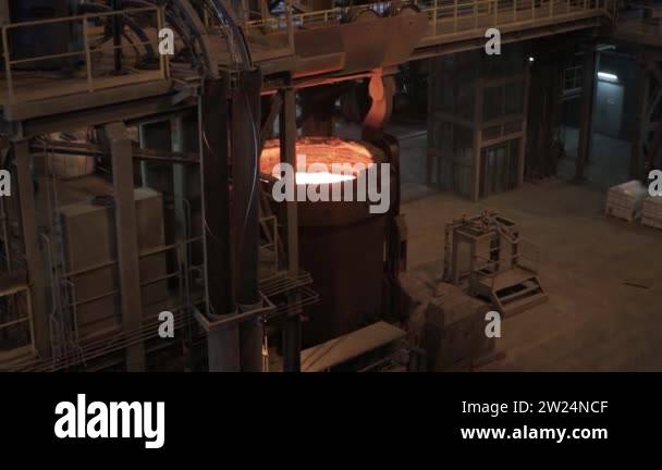 Metallurgist Job Worker In A Steel Plant Hot Molten Metal Pouring ...