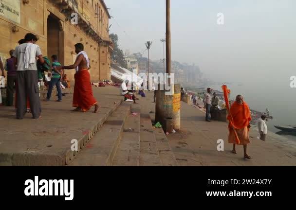 Washing ghat Stock Videos & Footage - HD and 4K Video Clips - Alamy