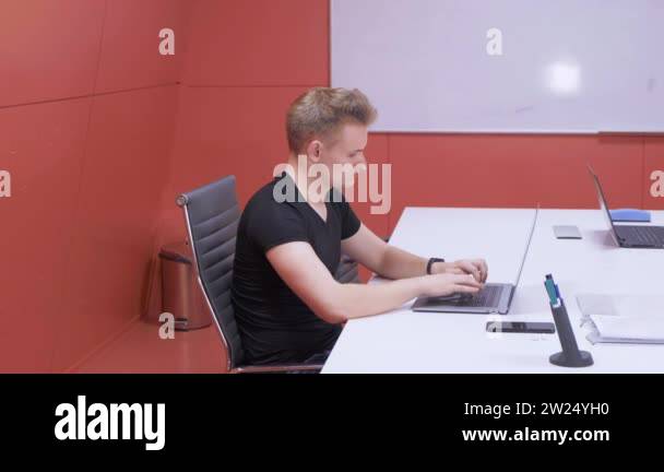 Computer concentrate Stock Videos & Footage - HD and 4K Video Clips - Alamy