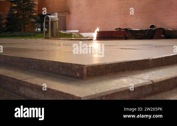 Alexandrovsky garden and tomb of the unknown soldier Stock Videos ...