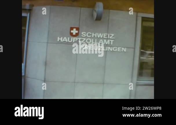 Bank guards Stock Videos & Footage - HD and 4K Video Clips - Alamy