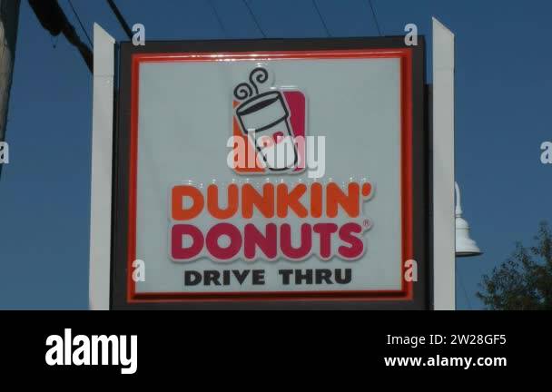 Dunkin donuts sign Stock Videos & Footage - HD and 4K Video Clips - Alamy