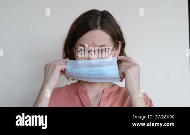 Virus pandemia Stock Videos & Footage - HD and 4K Video Clips - Alamy