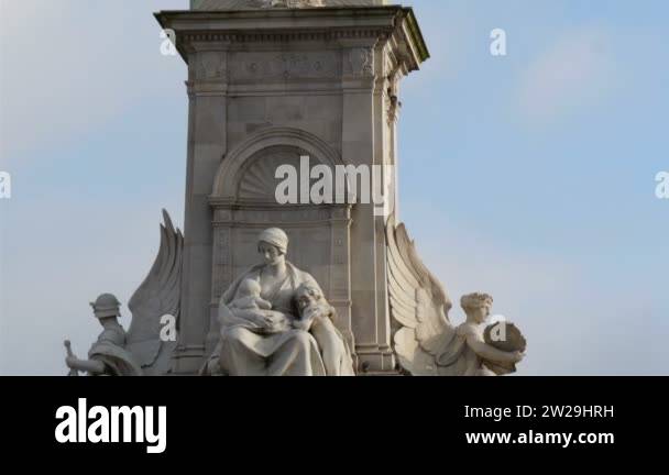 Monument with gold top Stock Videos & Footage - HD and 4K Video Clips ...