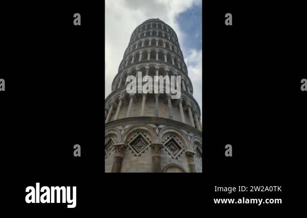 PISA, ITALY - JANUARY 27, 2020. Leaning Tower of Pisa in heavy rain ...