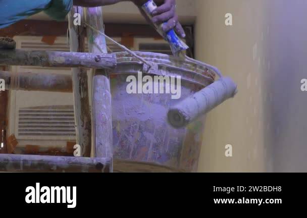 Paint bucket roller Stock Videos & Footage - HD and 4K Video Clips - Alamy