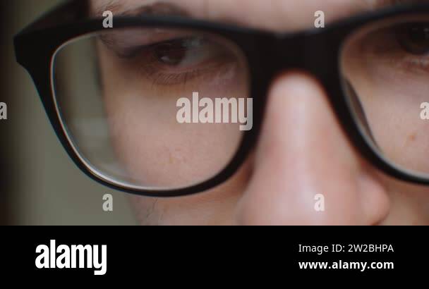 Writing monitor Stock Videos & Footage - HD and 4K Video Clips - Alamy