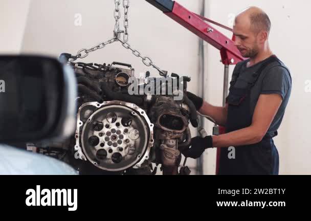 Removing engine Stock Videos & Footage - HD and 4K Video Clips - Alamy