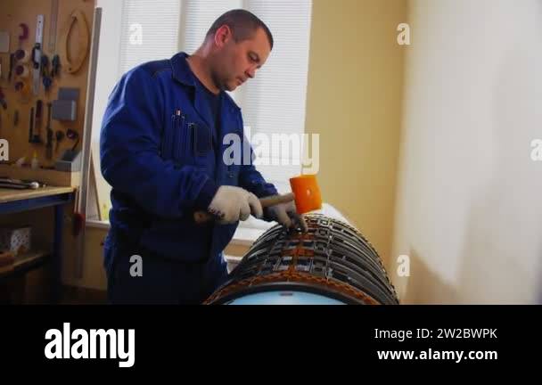 Papermaking shop Stock Videos & Footage - HD and 4K Video Clips - Alamy