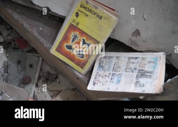 Biology textbook Stock Videos & Footage - HD and 4K Video Clips - Alamy