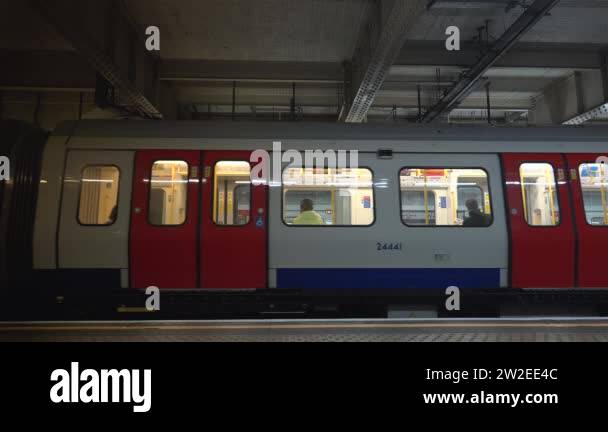 London underground transit system Stock Videos & Footage - HD and 4K ...