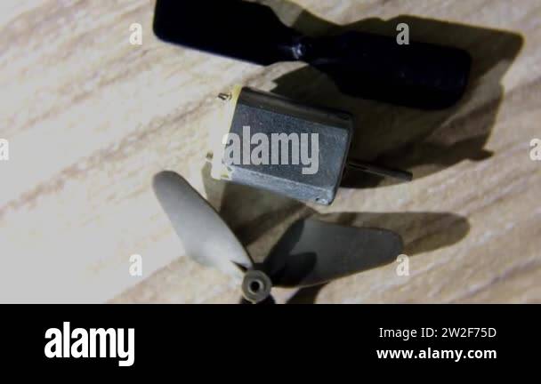 Screw propeller,Airscrew Plane Grasshopper, dc motor macro shot ...