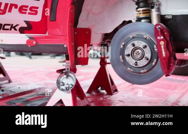 Dynamic chassis Stock Videos & Footage - HD and 4K Video Clips - Alamy