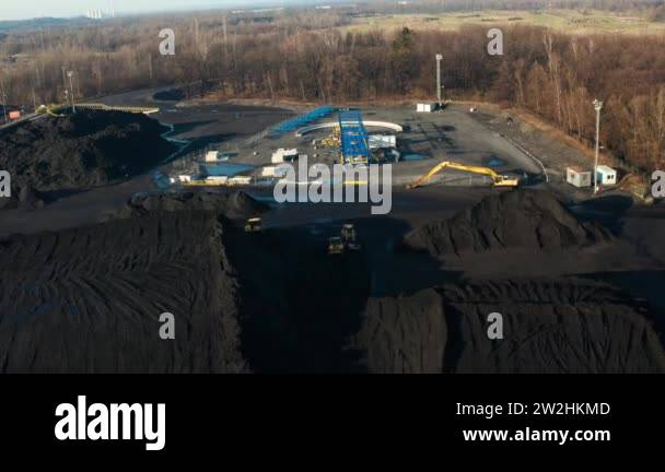 Sludge pit Stock Videos & Footage - HD and 4K Video Clips - Alamy