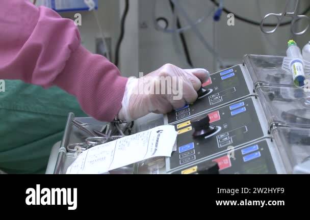 Heart bypass machine Stock Videos & Footage - HD and 4K Video Clips - Alamy