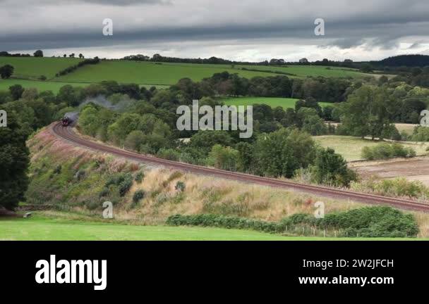 Steam locomotive Flying Scotsman heads the Waverly through Armathwaite ...