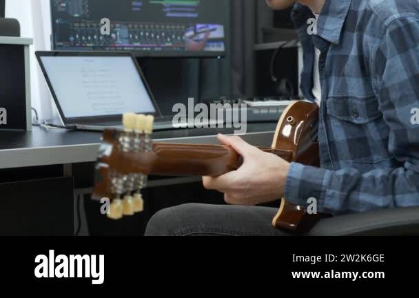 Guitar gear Stock Videos & Footage - HD and 4K Video Clips - Alamy