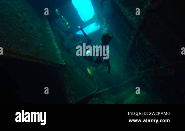 Scuba diver inside sunken ship Stock Videos & Footage - HD and 4K Video ...