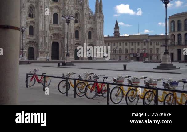 Milan, Italy - March 17, 2020: empty square in front of the cathedral ...