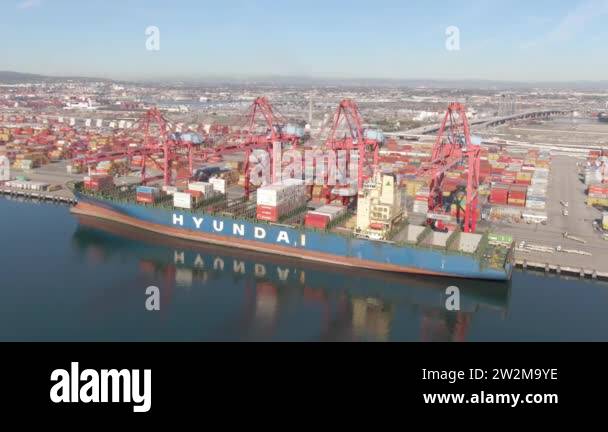 Hyundai shipping containers Stock Videos & Footage - HD and 4K Video ...