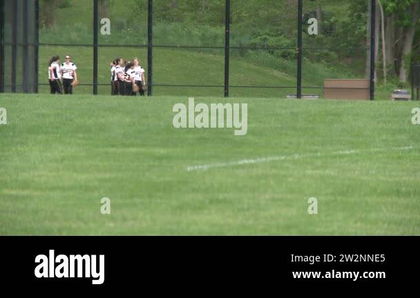 Girls softball team Stock Videos & Footage - HD and 4K Video Clips - Alamy