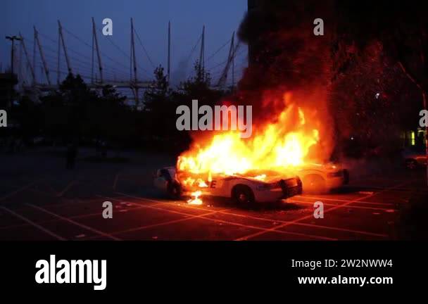 Riot cop fire Stock Videos & Footage - HD and 4K Video Clips - Alamy