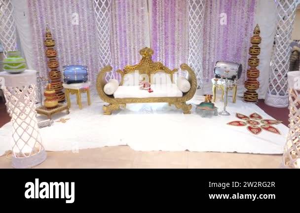 Entrance mandap Stock Videos & Footage - HD and 4K Video Clips - Alamy