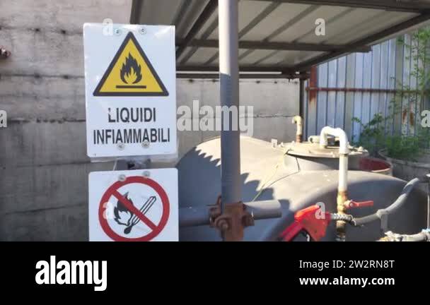 Italian platform warning sign Stock Videos & Footage - HD and 4K Video ...