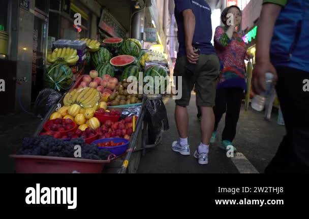 Busan, South Korea-02 July, 2017: 4K A traditional cart hawker selling ...
