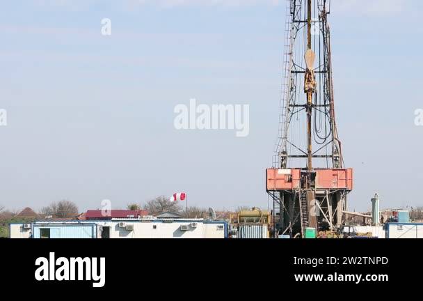 Oil land rig platform Stock Videos & Footage - HD and 4K Video Clips ...