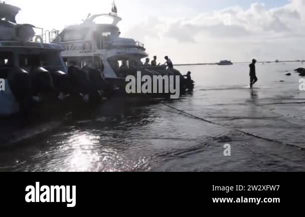 Speedboat on the way from Bali sanur beach to Nusa Penida in Bali ...
