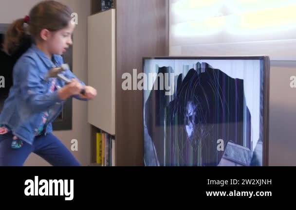 Hammer tool set Stock Videos & Footage - HD and 4K Video Clips - Alamy