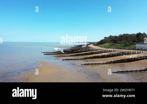 Whitstable beach huts Stock Videos & Footage - HD and 4K Video Clips ...