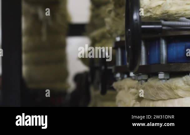 Massive valves Stock Videos & Footage - HD and 4K Video Clips - Alamy