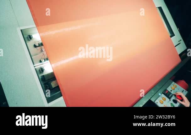 Checking textile Stock Videos & Footage - HD and 4K Video Clips - Alamy