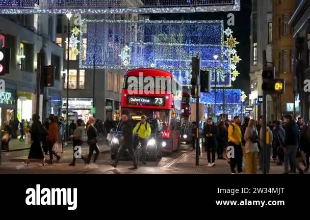 Bus pull Stock Videos & Footage - HD and 4K Video Clips - Alamy