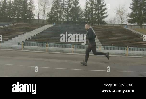 Athlete running through stadium in Stock Videos & Footage - HD and 4K ...