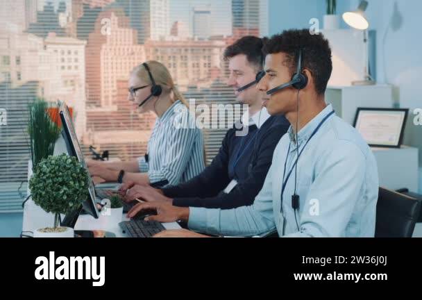 Busy call center Stock Videos & Footage - HD and 4K Video Clips - Alamy