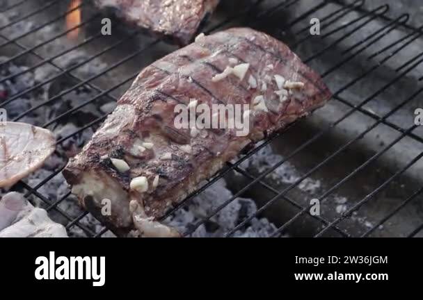 Parrilla de barbacoa Stock Videos & Footage - HD and 4K Video Clips - Alamy