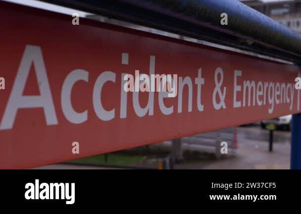 English hospital emergency department sign Stock Videos & Footage - HD ...