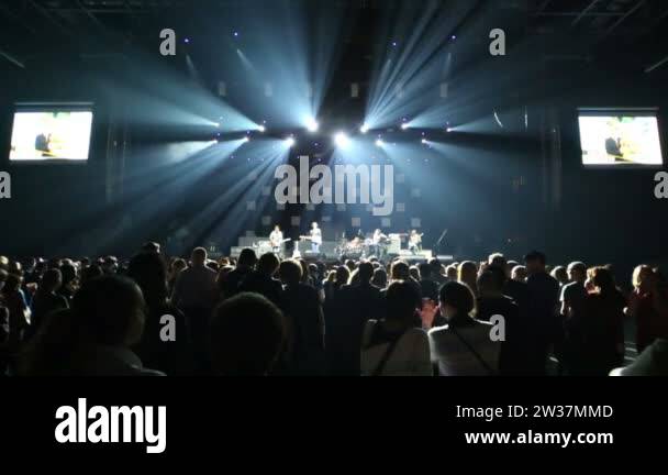 Crowd fans Stock Videos & Footage - HD and 4K Video Clips - Alamy