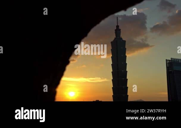 4K Aerial View of sunset landscape building Taipei 101 from the ...