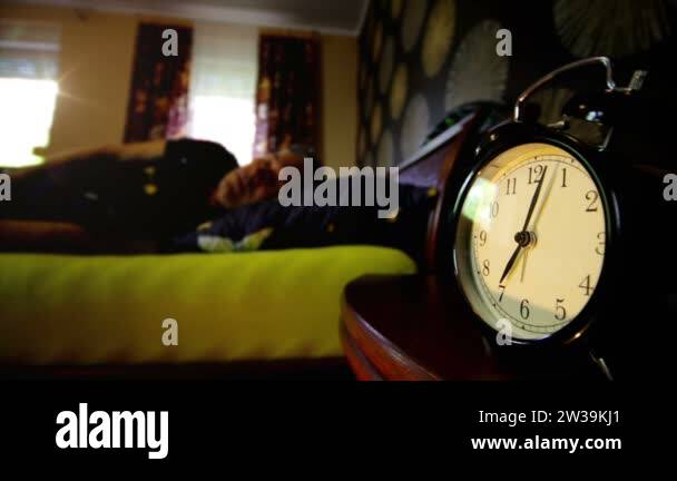 Early clock Stock Videos & Footage - HD and 4K Video Clips - Alamy