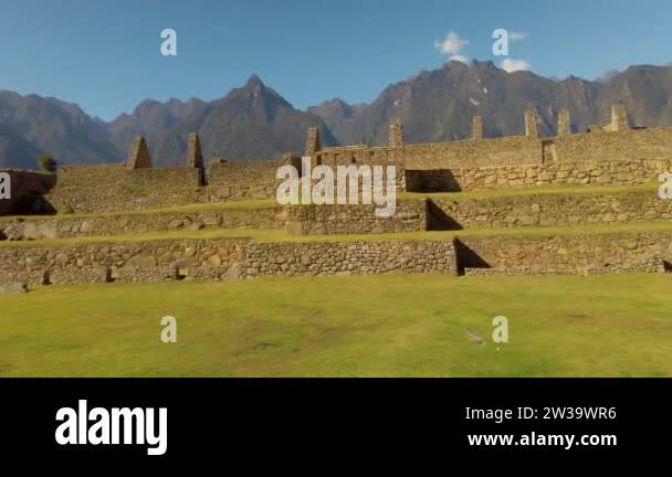 Machu Picchu inca architecture: buildings, houses and inca architecture ...