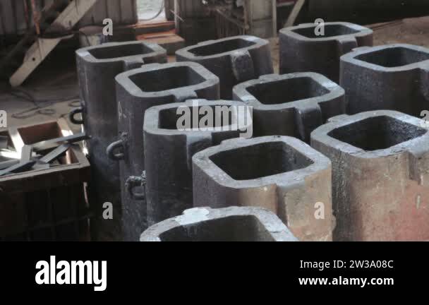 Ingot molds Stock Videos & Footage - HD and 4K Video Clips - Alamy