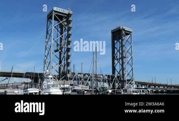 The Henry Ford Bridge is a vertical-lift bridge in the Port of Los ...