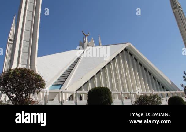 Faisal Mosque Islamabad is one of the world's largest mosques located ...