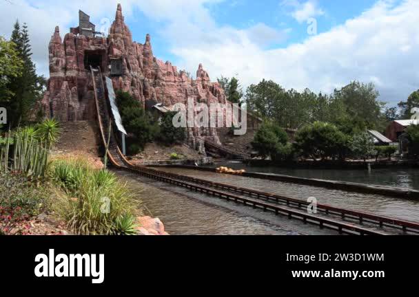 Warner bros movie world gold coast Stock Videos & Footage - HD and 4K ...