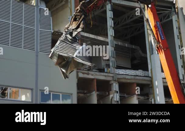 Demolition cutter Stock Videos & Footage - HD and 4K Video Clips - Alamy