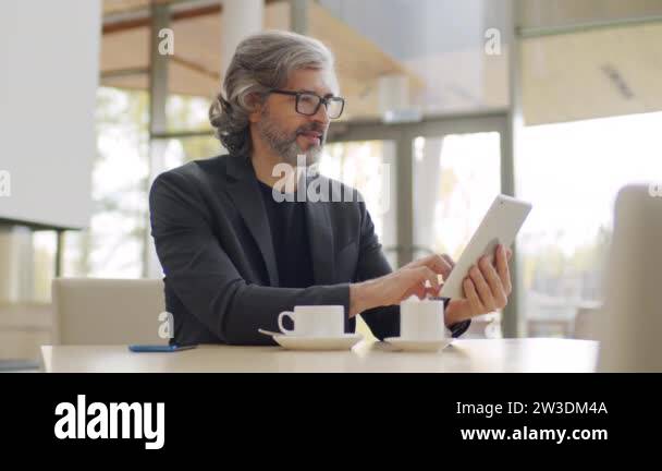 Posh cup Stock Videos & Footage - HD and 4K Video Clips - Alamy